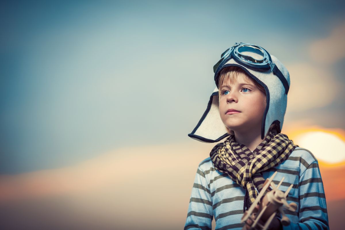 How to Become a Pilot? What are Qualifications Needed?