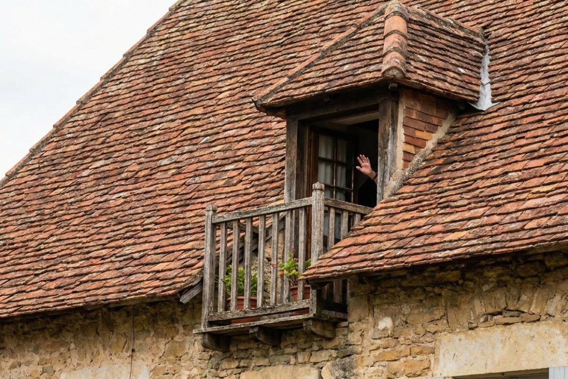 What Are the Types of Balconies? 9 Styles Explained - My Samford
